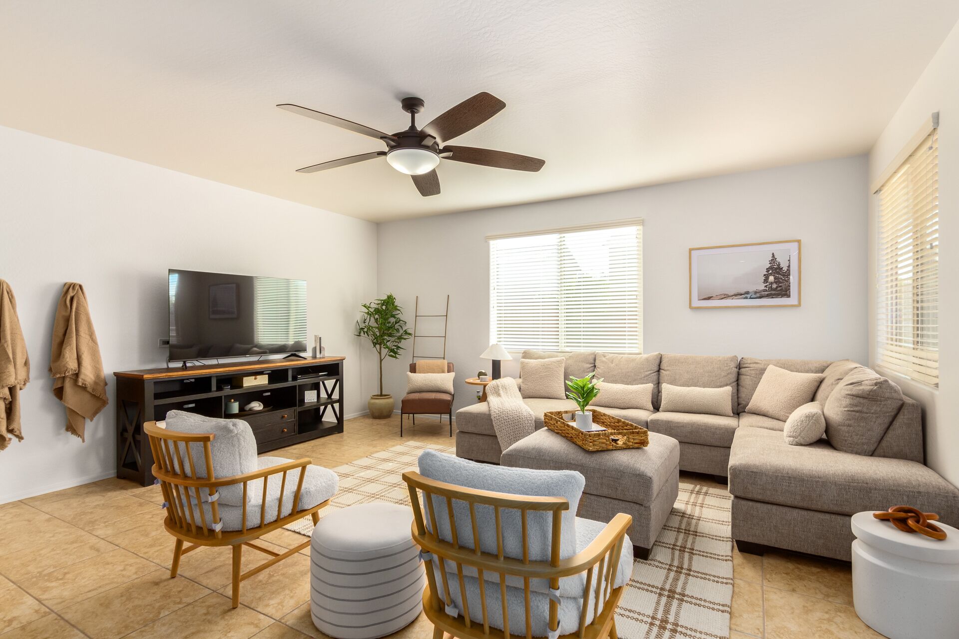 Modern Queen Creek Home W/ Fire Pit! Dog Friendly! - Queen Creek, AZ