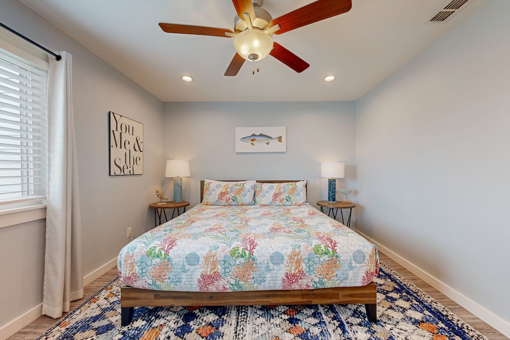 Ahj237 Newly Constructed Second Floor Condo Near Marina - Port Aransas Beach, TX