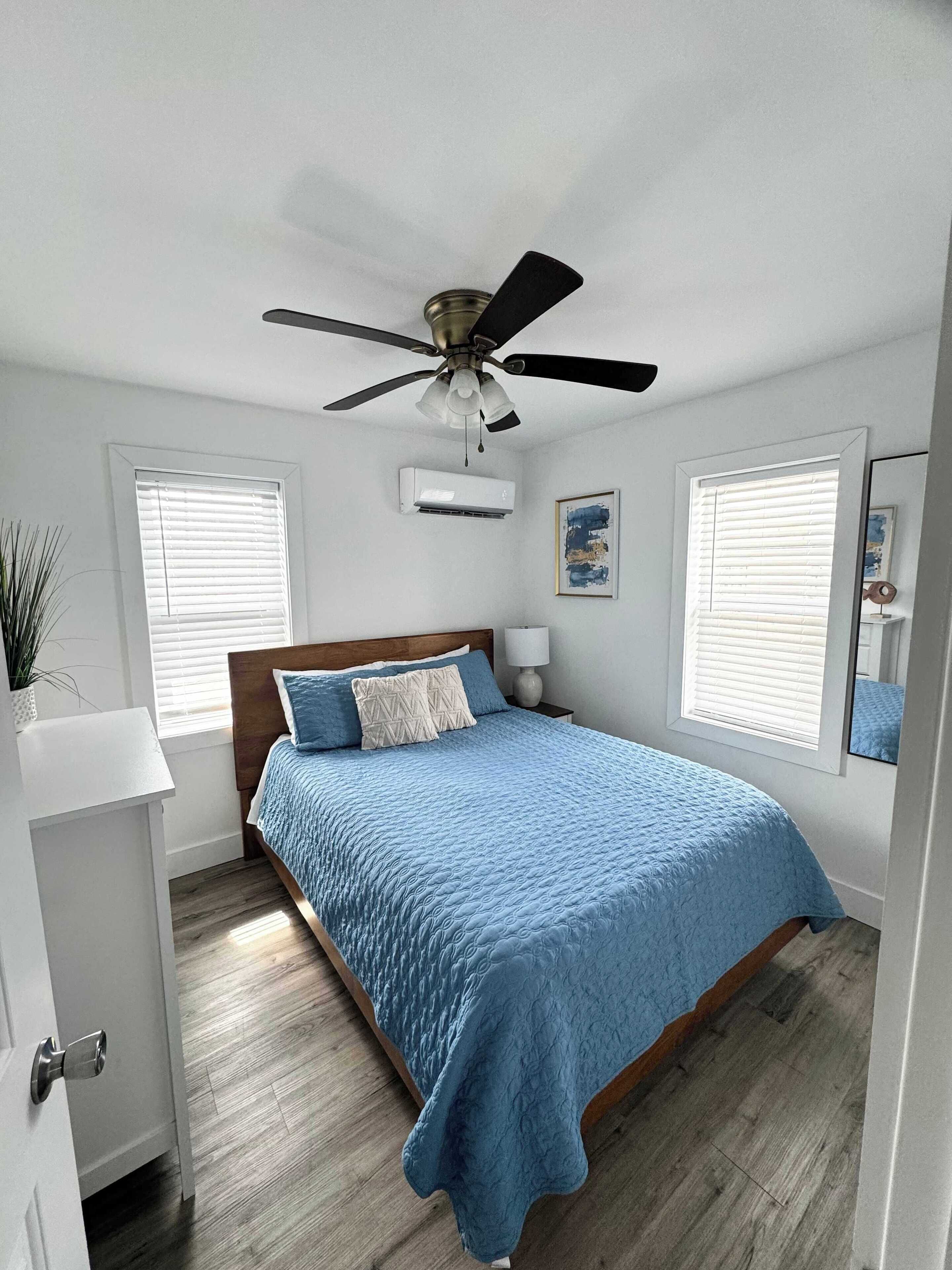 Ship Bottom Lbi Apt B- 1 Block From The Beach - Long Beach Island, NJ