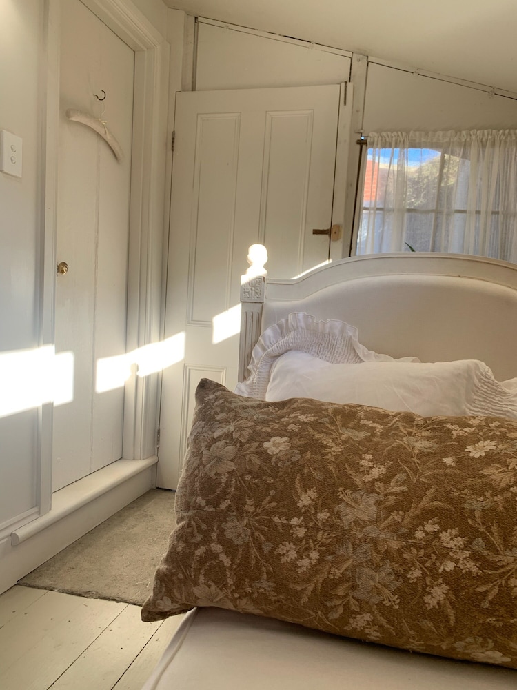 Apartment With Shops And Cafes Right On You Doorstep - Maldon