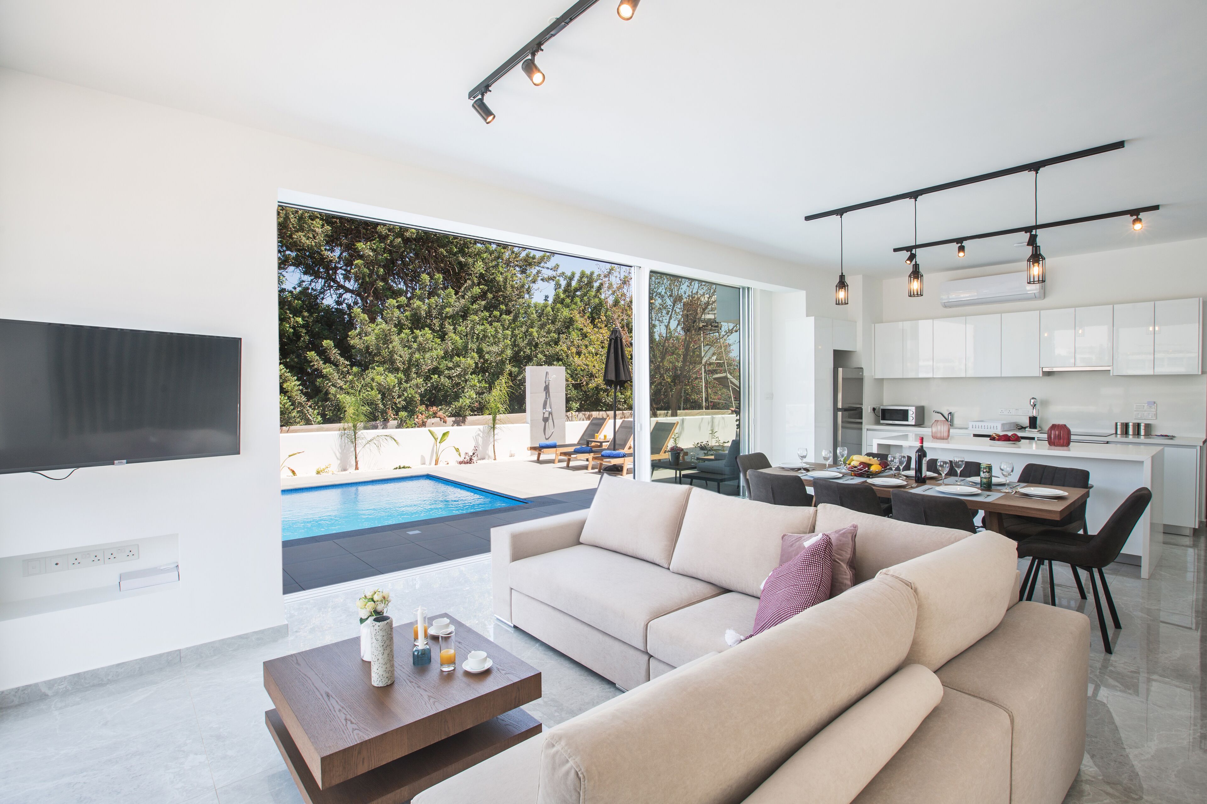Villa, 4 quartos, piscina privativa, vista para o jardim | Sala