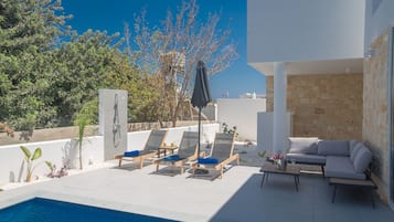 Vila, 4 quartos, piscina particular, vista para o jardim | Área da propriedade