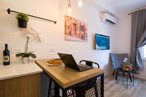 TV de tela plana 42 polegadas com canais a cabo, TV