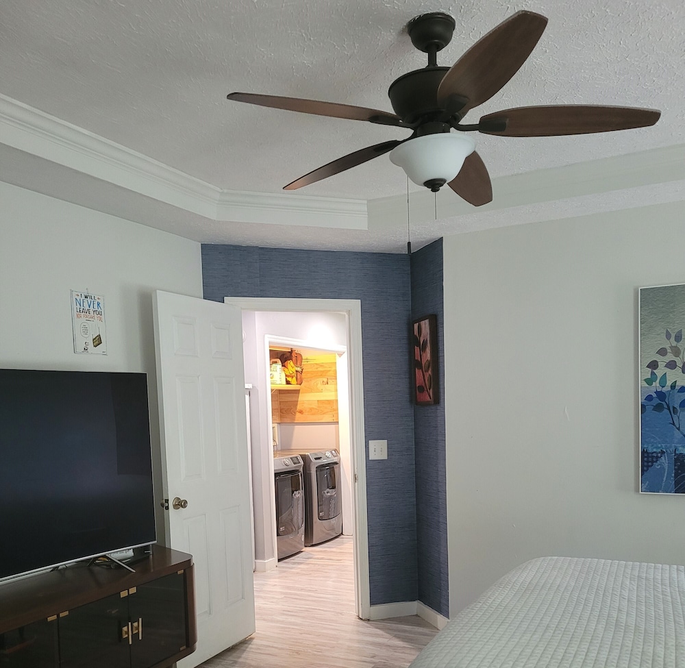 Family And Small Dogs Friendly. Close To Interstate, 15 Minutes From Nashville - Mt. Juliet