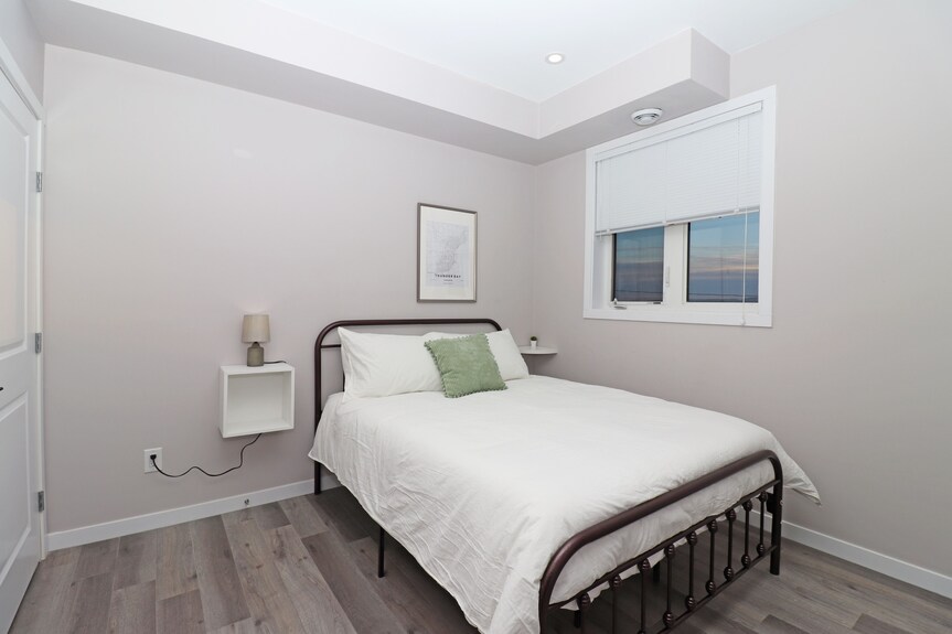 Modern 2 Bedroom Downtown Apartment - Thunder Bay