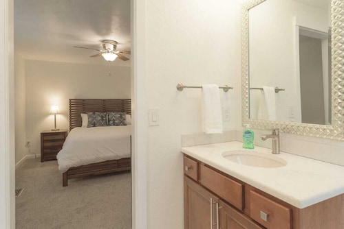 2br | Hot Tub | Dog Friendly - 2mi To Old Mill - Bend, OR