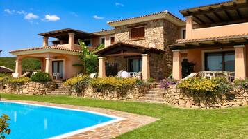Apartamento família, vários quartos, 2 banheiros (Le Dimore di Nettuno 2 With Pool) | Jardim