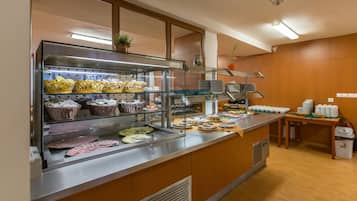 Pequeno-almoço tipo buffet diário incluído