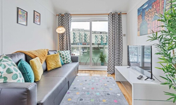 On The Water 2 -Waterside Studio With Terrace Overlooking The Harbour - Brighton