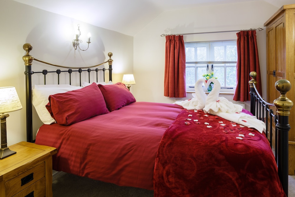 Luxury: Jacuzzi, Sauna, Fireplace, Dogs Welcome - Diss