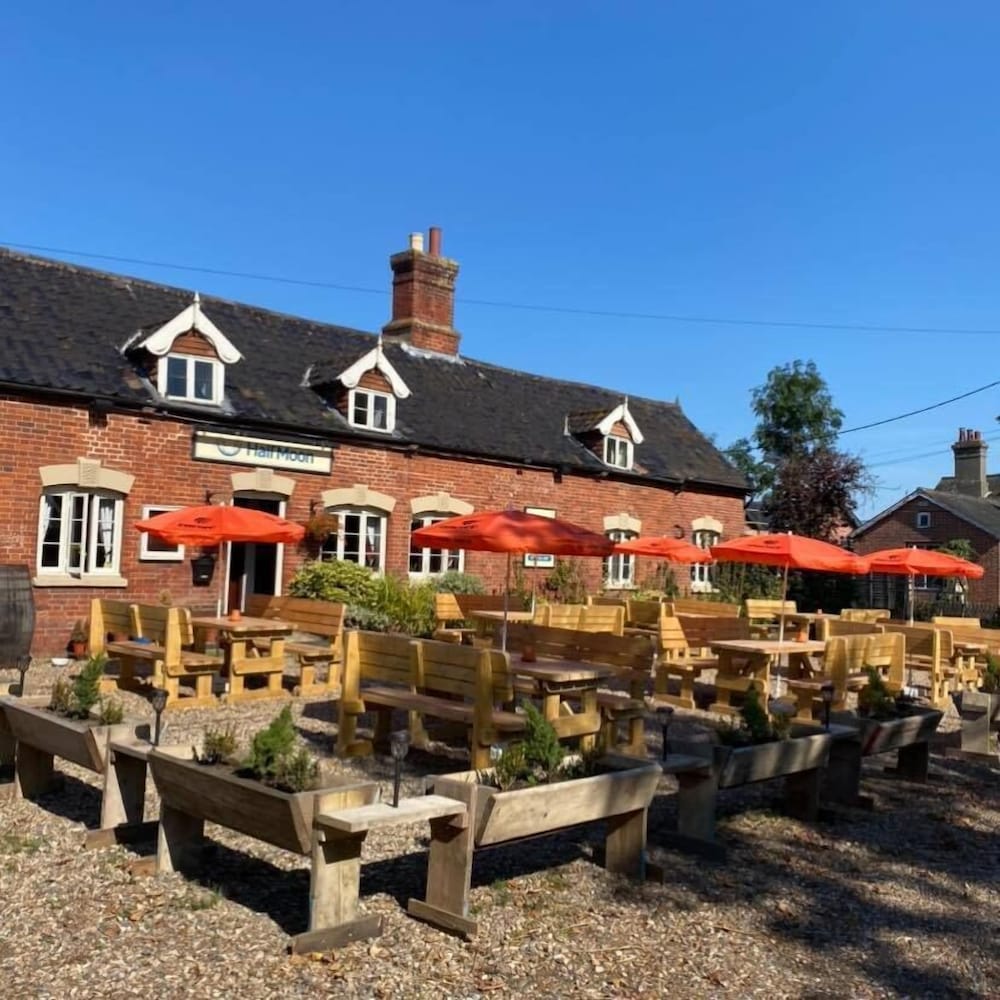 The Half Moon Inn - Suffolk