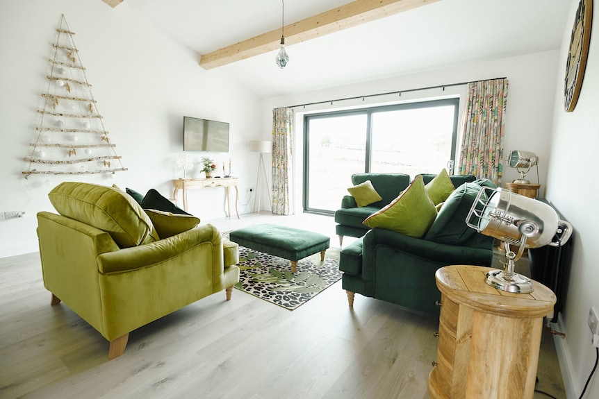 Whernside Lodge, Luxury Holiday Cottage, With A Garden In Settle - Settle