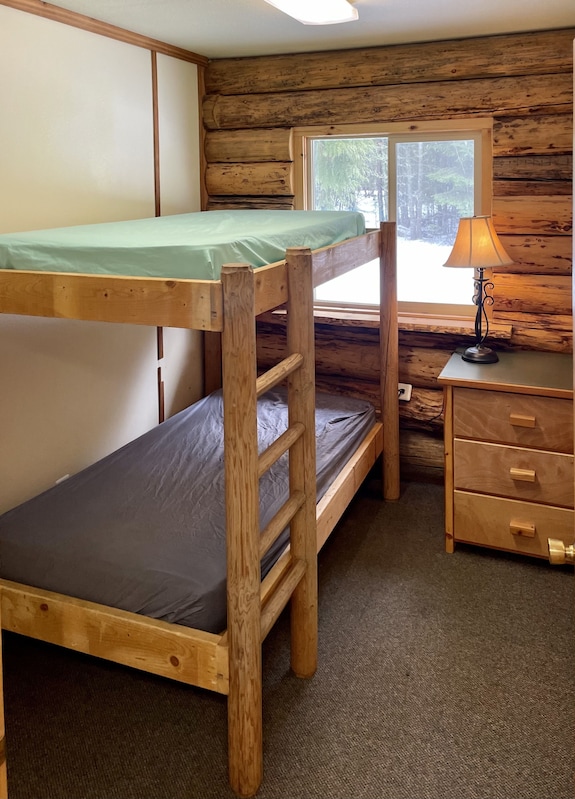 Rustic Log Cabin - Idaho (State)