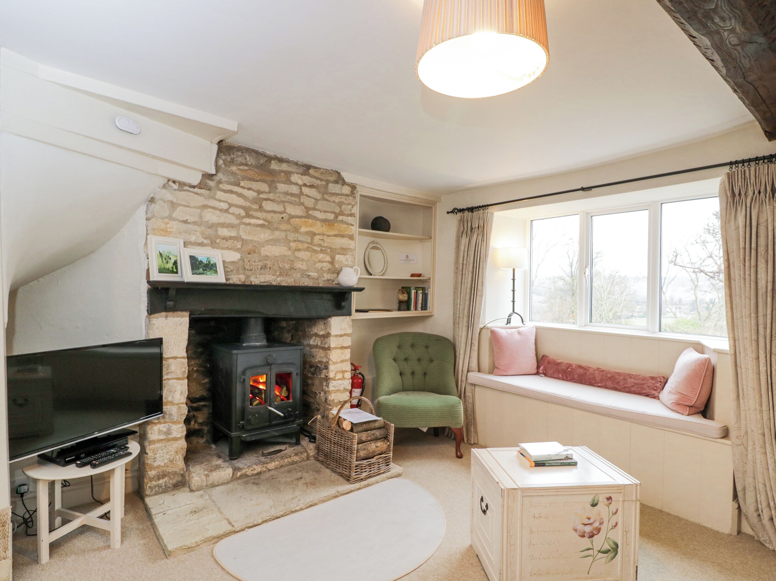 Grange Cottage, Family Friendly, With Open Fire In Minchinhampton - Tetbury