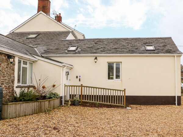 Littleham Court Cottage - Devon