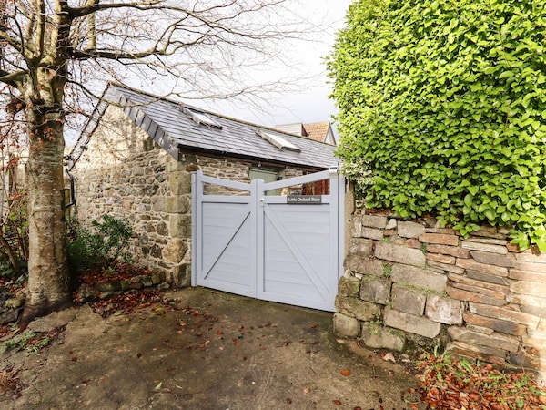 Little Orchard Barn, Pet Friendly, With A Garden In St. Austell - St Austell