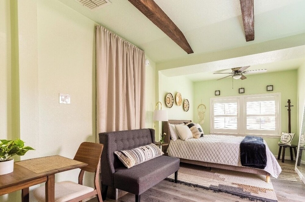 Centrally Located Happy Haven - Inspiration Hills - San Antonio