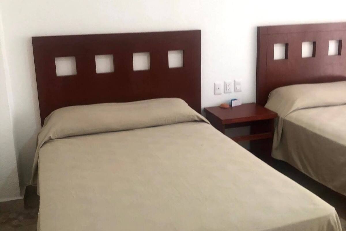 Quarto Duplo Deluxe | Ferro/tábua de engomar, Wi-fi grátis 