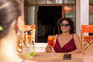 Bar junto à piscina