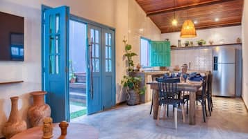 Quarto Deluxe | 1 quarto, com decoração personalizada, Wi-fi grátis