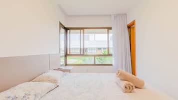 Apartamento | 3 quartos, cortinas/cortinados opacos, ferro/tábua de engomar