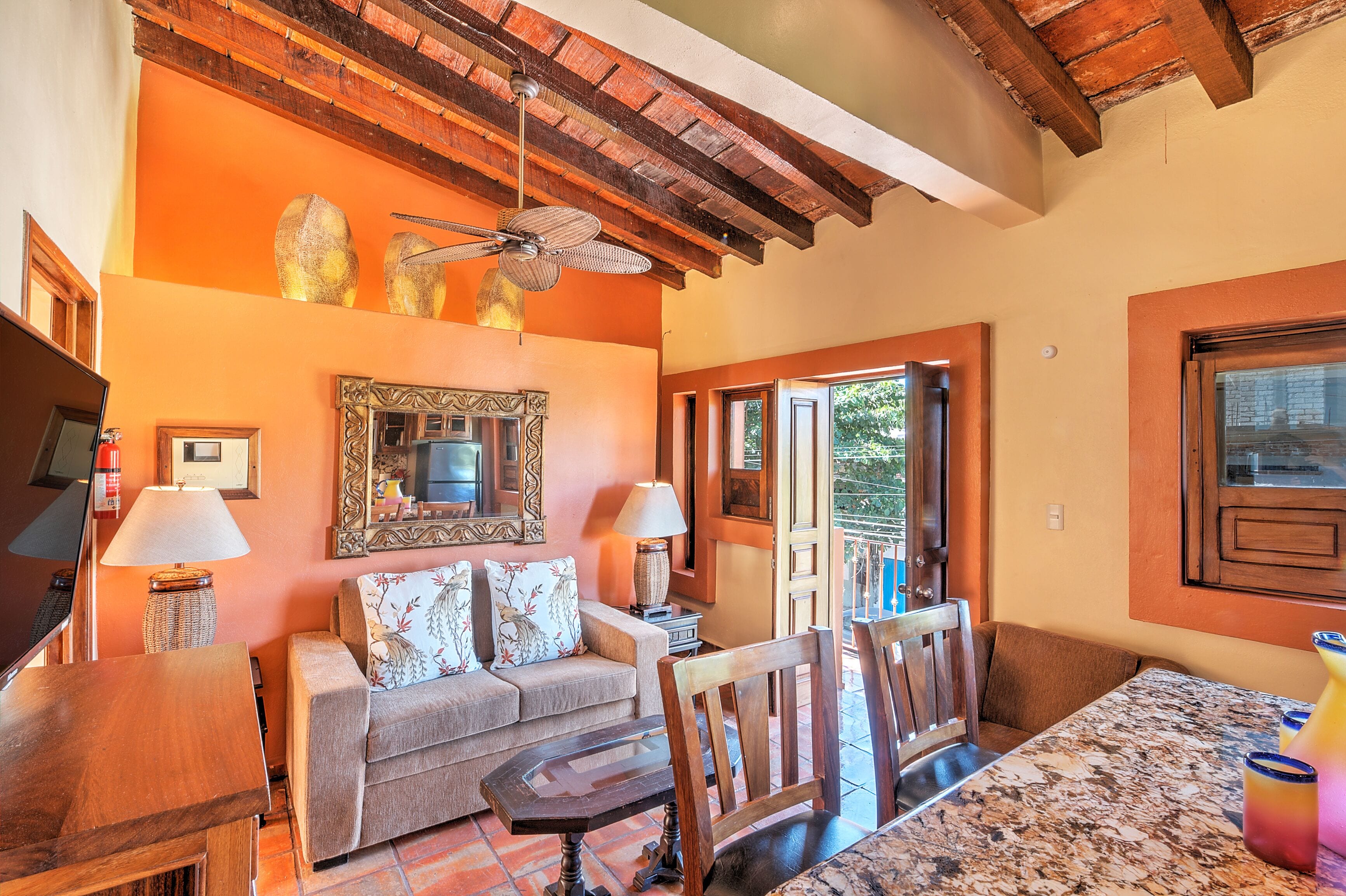 Hacienda Tropical A Truly Authentic Experience In The Heart Of Puerto Vallarta! - Puerto Vallarta