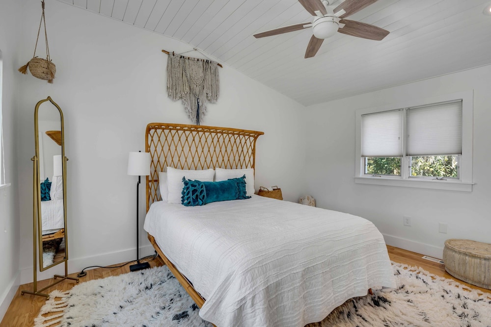 Stunning Completely Renovated Golf Course Villa - Seabrook Island, SC