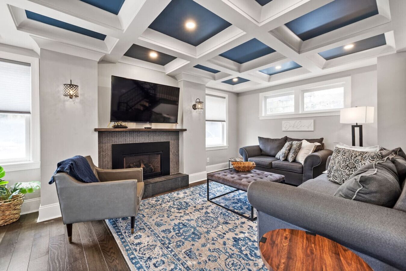 Luxe Campus Retreat With Sauna, Hot Tub, Home Theater. Park & Walk To Pitt, Cmu - Pittsburgh, PA