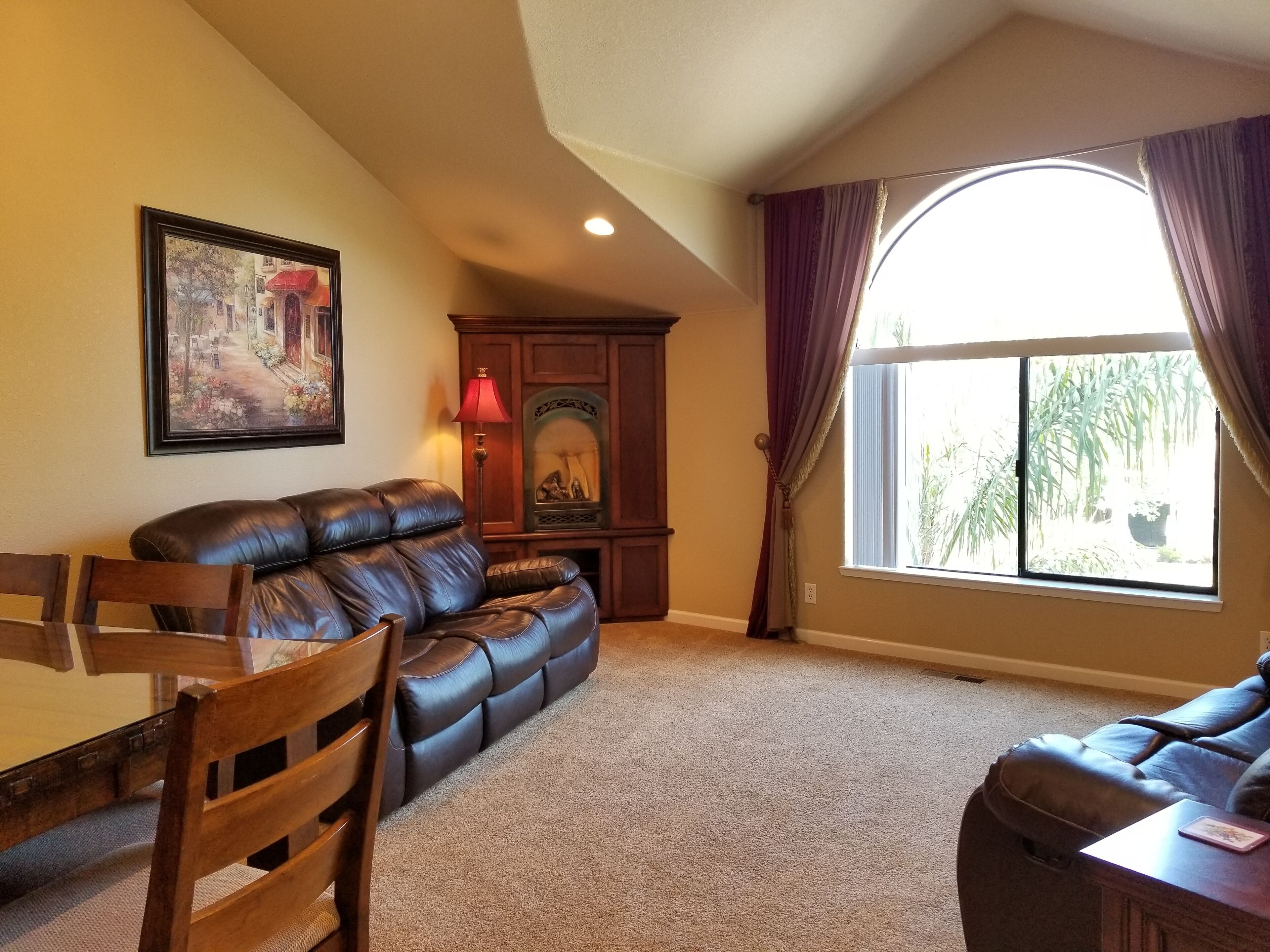 Rarely Available Executive 3br/3ba Villa With Views - Castro Valley, CA