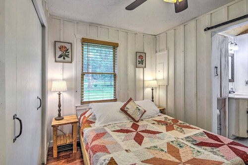 New! Creek Retreat Cottage - Hot Tub-deck-fire Pit - Blue Ridge, GA