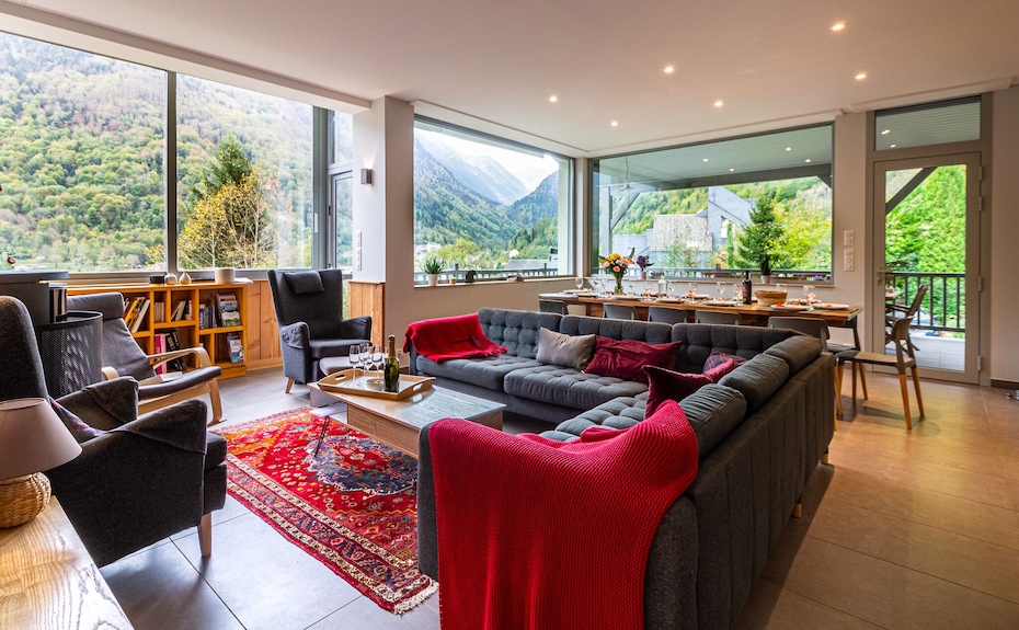 Experience The Exception At Chalet La Source: Comfort, Relaxation And Magnificent Views - Cauterets