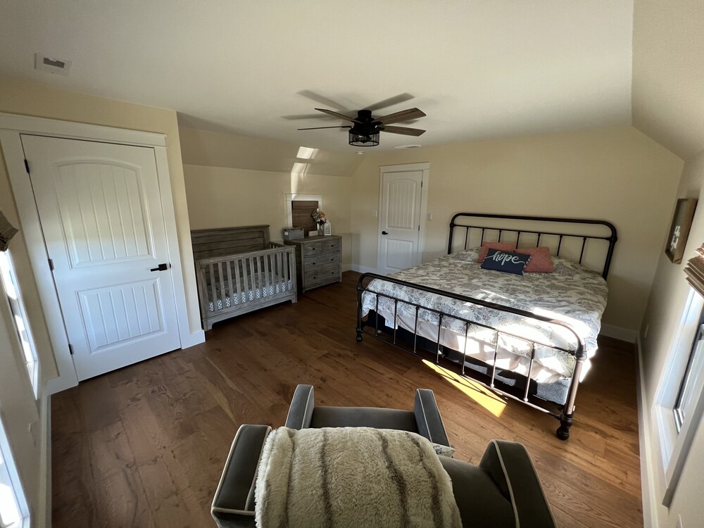 Peaceful Farmhouse - Newly Renovated With Beautiful Countryside Views - Missouri