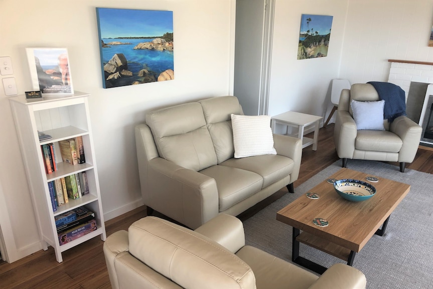 Beach House With Bay Of Fires Views, Featuring 2 Bedrooms With Ensuite Bathrooms - Tasmania