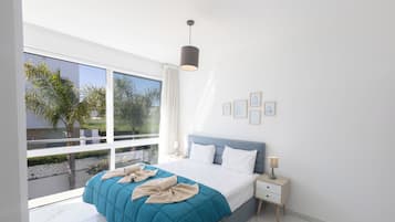 Vila, 4 quartos, piscina particular, vista para o jardim | 4 quartos