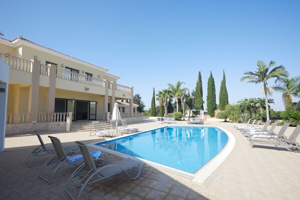 Protaras Holiday Villa Pa7 Private 7 Bedroom Villa - Zypern