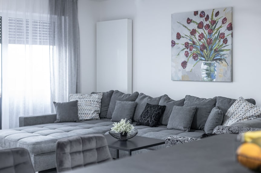 Exclusive (Top Floor) New-build Vacation Apartment With Distant Views - Konstanz