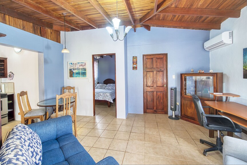 Costa Rica Hideaway Beach & Pool Apartment - Puntarenas Province