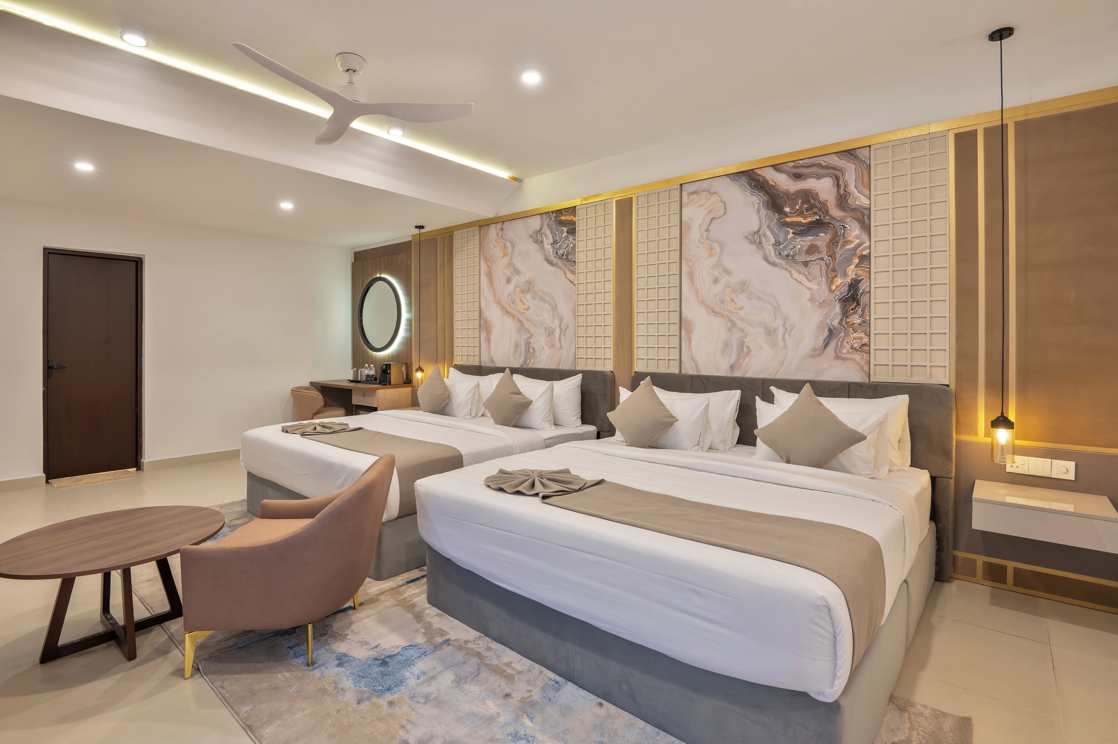 Suíte estúdio luxo | Frigobar, cofres nos quartos, escrivaninha