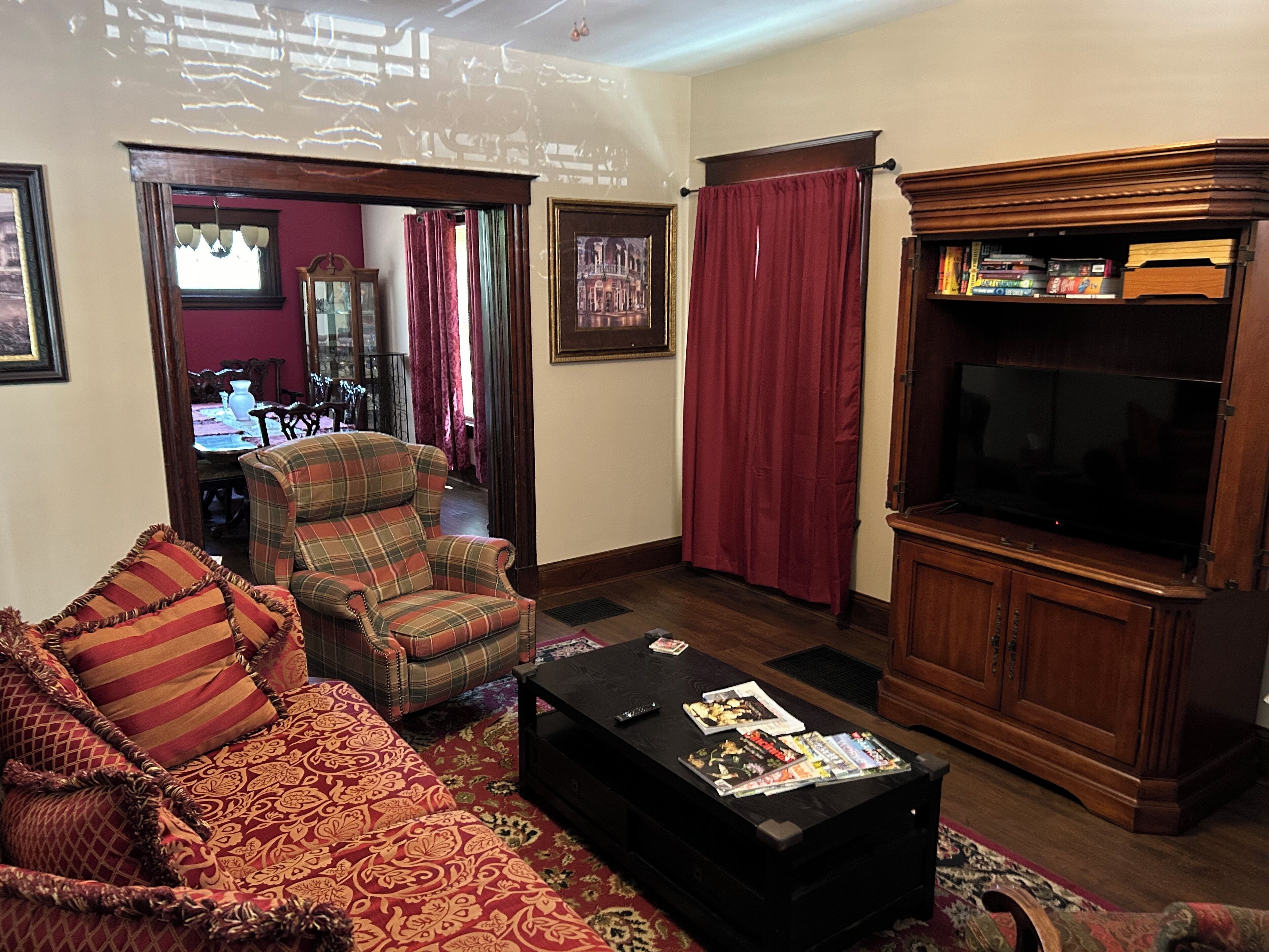 Cozy Brick House - 3 Br,  2 1/2 Bath, Fenced In Back Yard With Privacy Fence. - Covington, KY