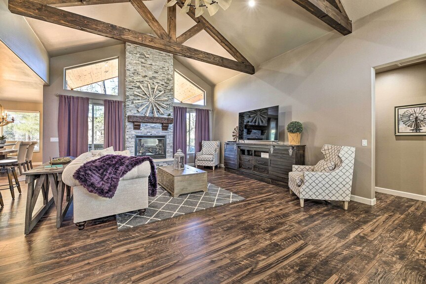 Hot Tub & Ponderosa Views! Luxe Cabin In Lakeside - Arizona