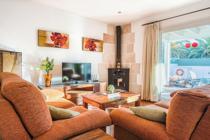 Villa "Lorena" With Pool, Garden & Wi-fi - Minorca