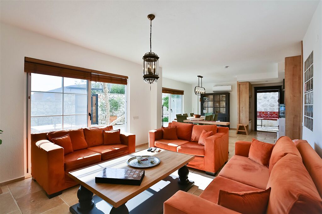 Villa Louise, Large 4 Bedroom Overlooking The Kalkan Bay - Kalkan