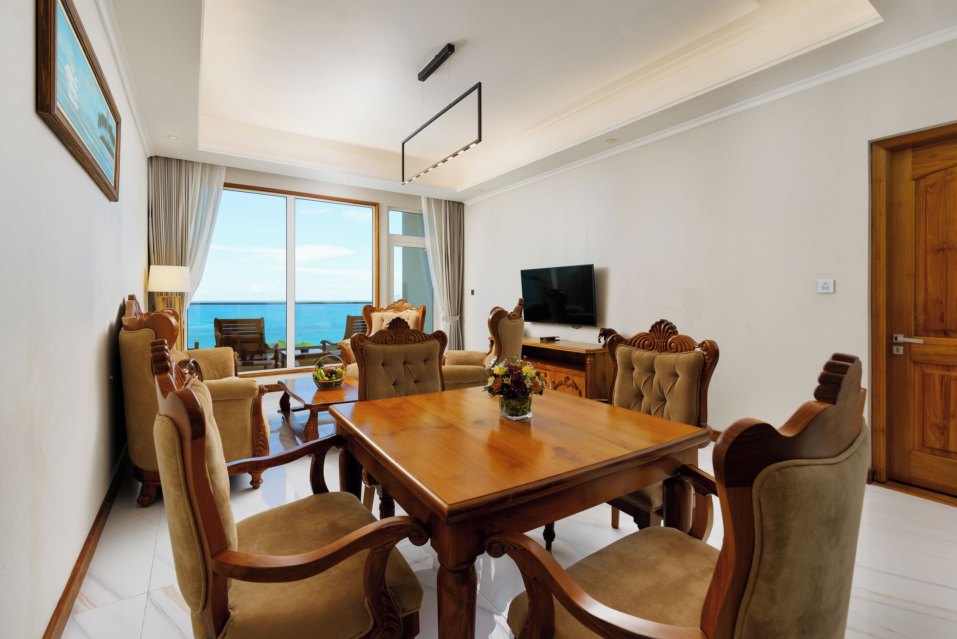 Studio Room | Área de estar | Smart TV 55 polegadas com canais digitais, TV