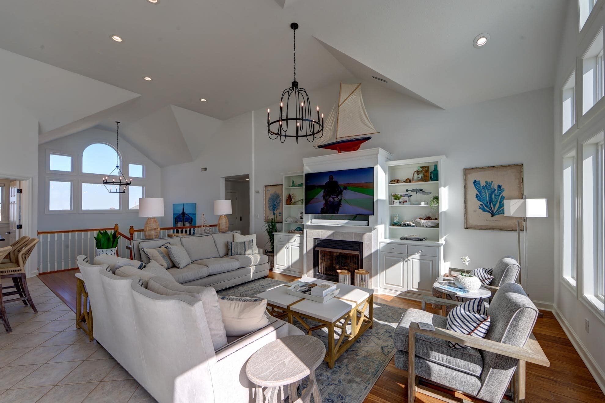 8br Oceanfront In Obx W Hottub, Elevator & Theater Room! - Rodanthe, NC