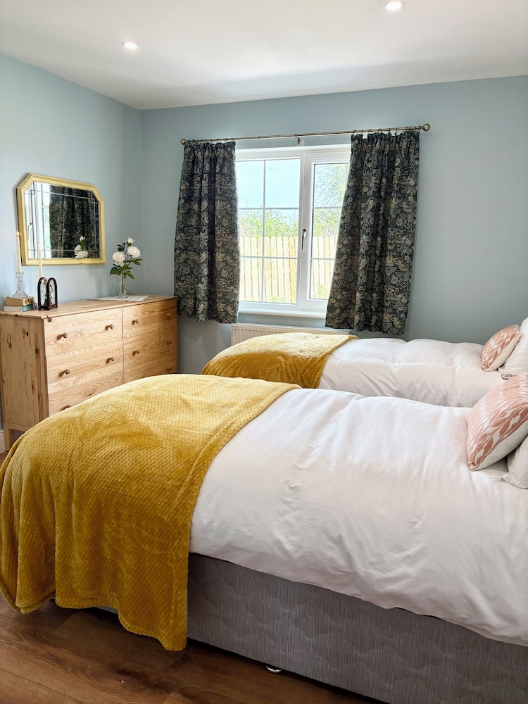 Comfortable Home In Quiet Coastal Community - Newly Renovated! - Dungarvan