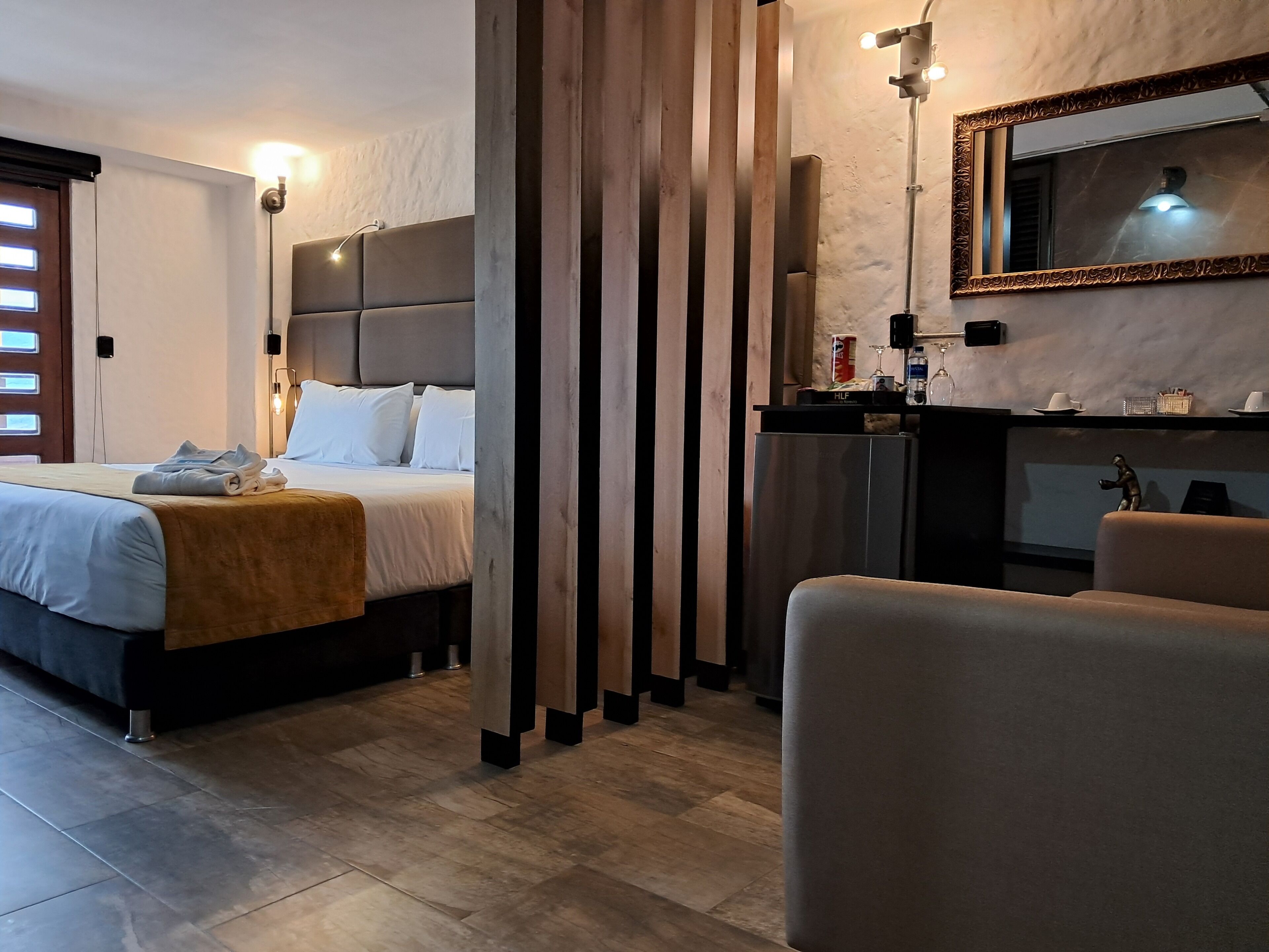 Suíte estúdio júnior | Roupas de cama premium, frigobar, cofres nos quartos
