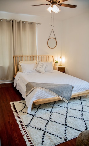 Very Clean Close To Mercy/cox/bass Pro Edit - Springfield, MO