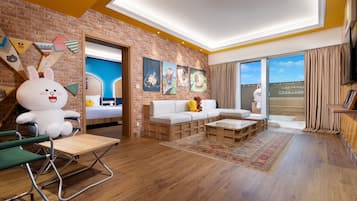 Quarto casal luxo | Área de estar | Smart TV 55 polegadas com canais digitais, TV