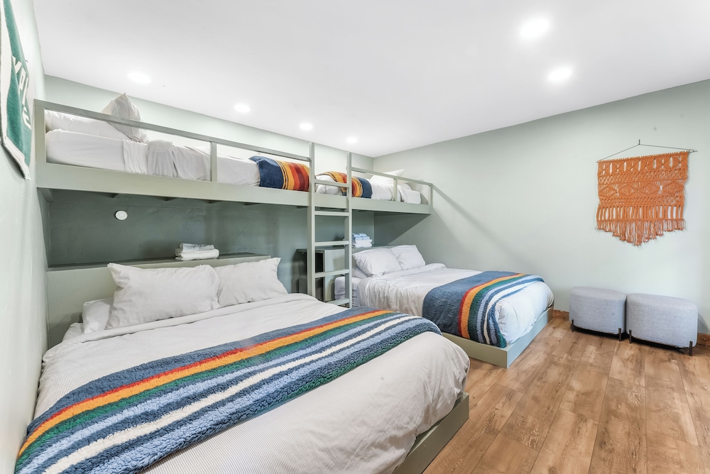 Heartwood - Cozy 2 Bedroom Wooded Sundance Cabin - Sundance, UT