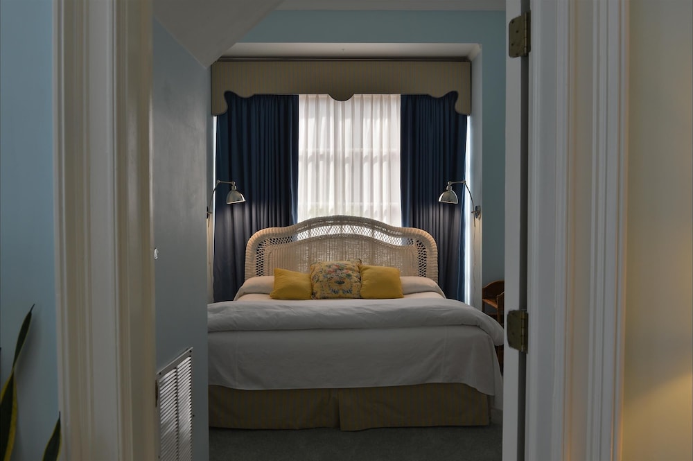 Morehead Inn - Charlotte, NC